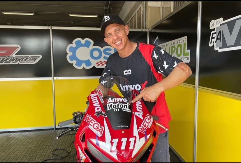Lucas Bessa domina a categoria Light da 650R